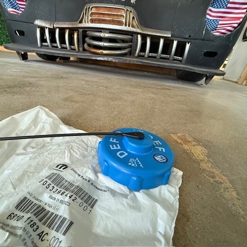 (1) 19-23 RAM 3500 4500 5500 DIESEL EXHAUST FLUID CAP GENUINE MOPAR ...