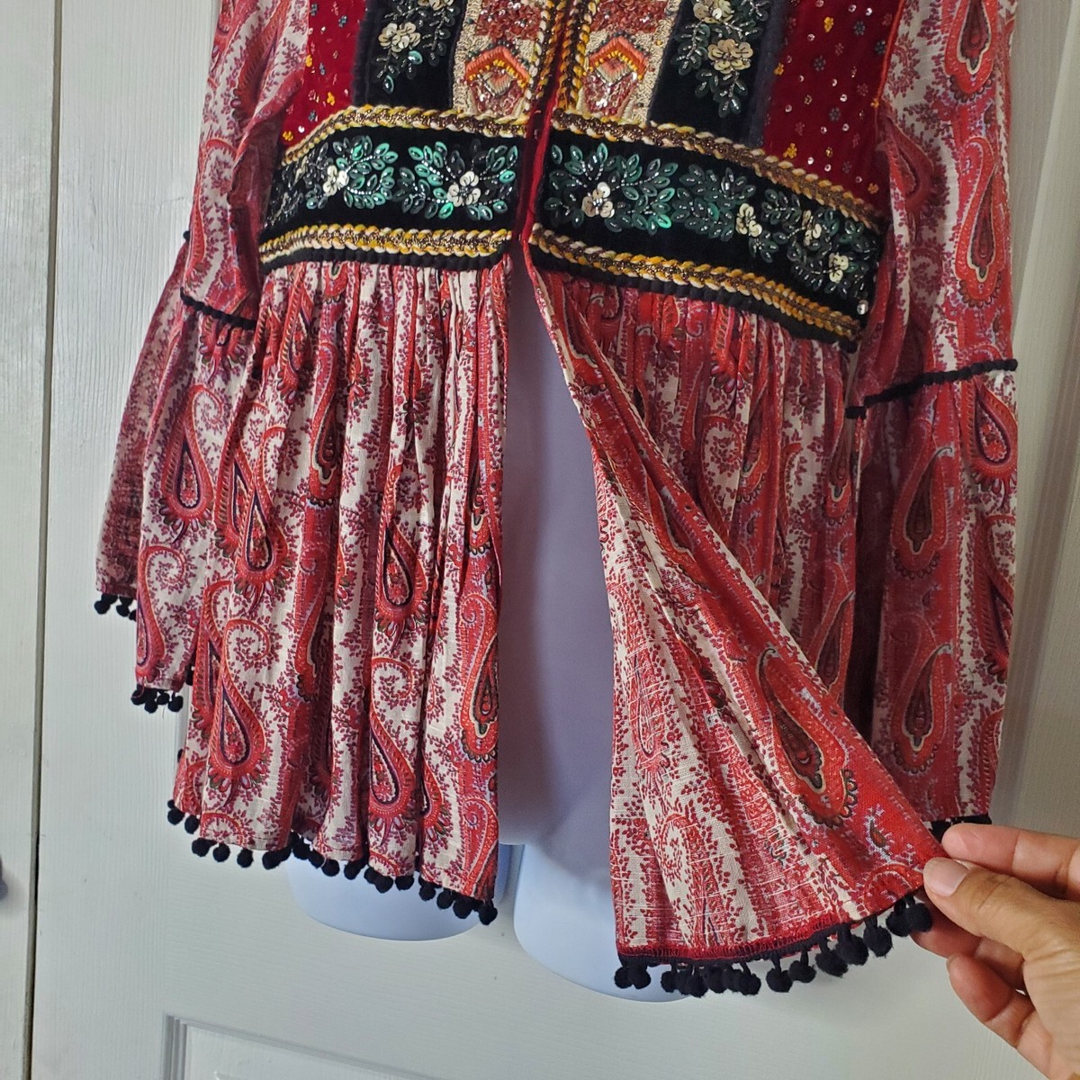 Zara Vintage Ethnic Colorblock Fringed 3/4 Sleeve Red Velvet Zara Vintage Ethnic Colorblock Fringed 3/4 Sleeve Red Velvet