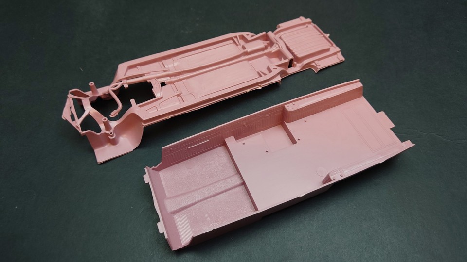 JO-HAN CADILLAC AMBULANCE HEAVENLY MAUVE-1/25 SCALE MODEL KIT ...
