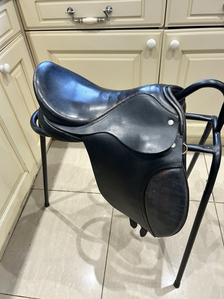 Nice Little Pony Saddle | eBay UK