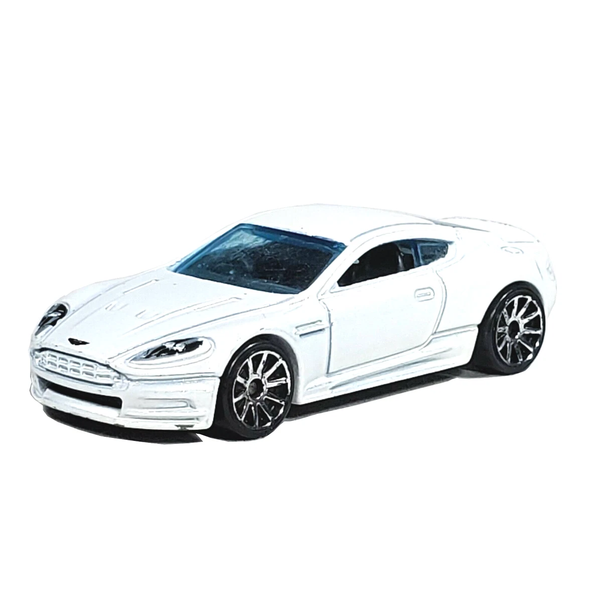 Aston Martin Dbs White