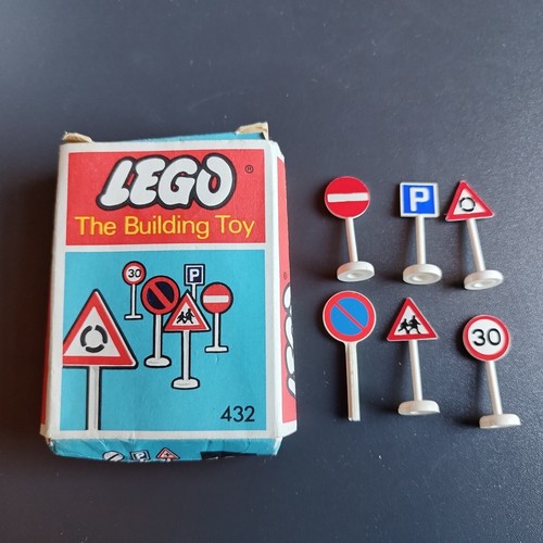 Vintage Lego System Box no 432 produced 1966 -1972 . 6 road signs. | eBay