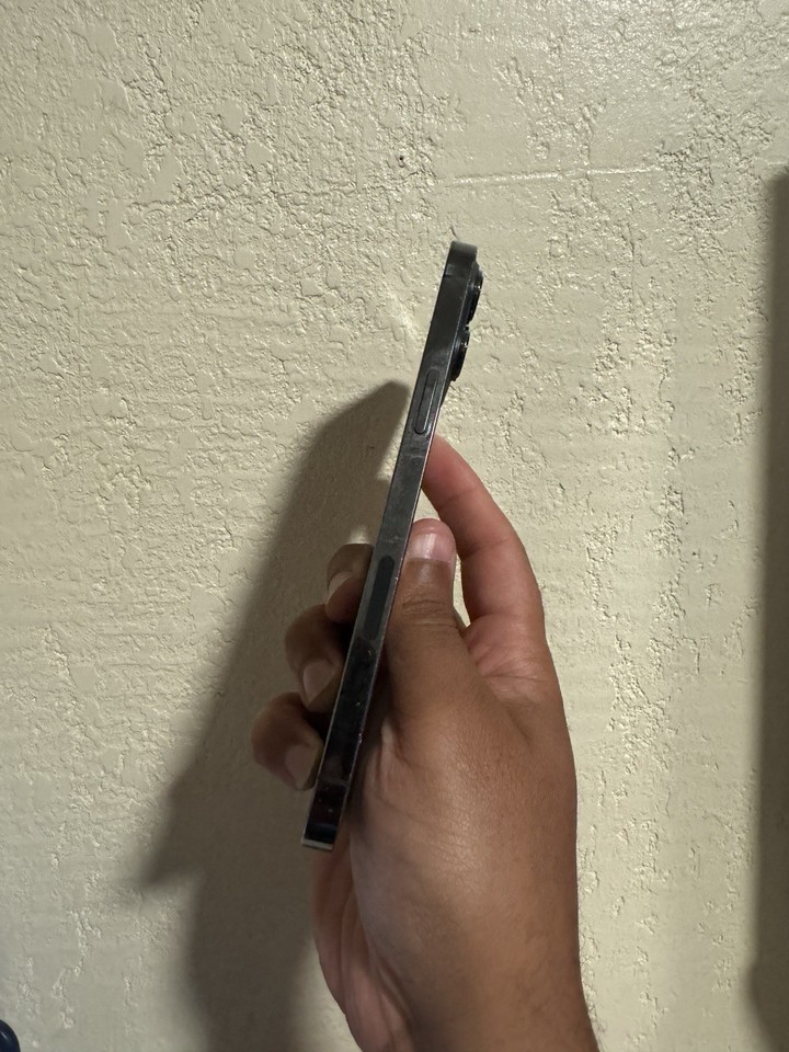 Apple iPhone 13 Pro Max LOCKED 🔐/ CRACKED SCREEN | eBay