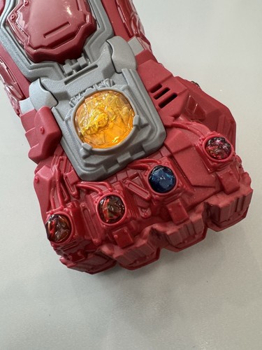 Marvel Avengers Infinity War Thanos / Iron Man Electronic Gauntlet ...