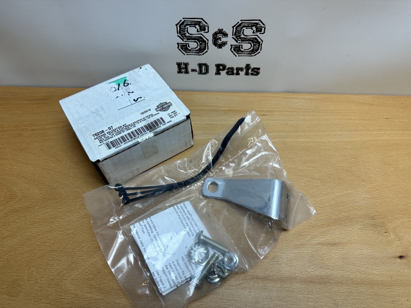 Genuine Harley-Davidson Touring Am/Fm Antenna Relocation Kit 76208-07 ...