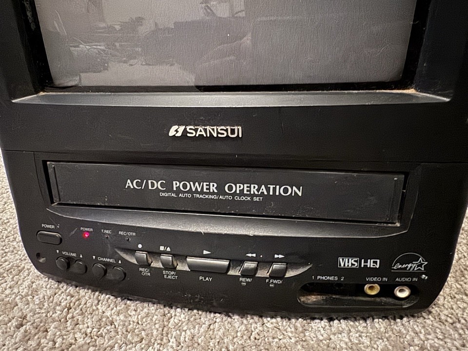 Sansui 9" TV VCR Combo COM0960A CRT Tested Video Gaming Tv (Please Read ...
