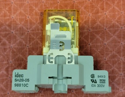 Idec RH2B-UL 24v Power Relay w/SH2B-05 988 10C Socket | eBay