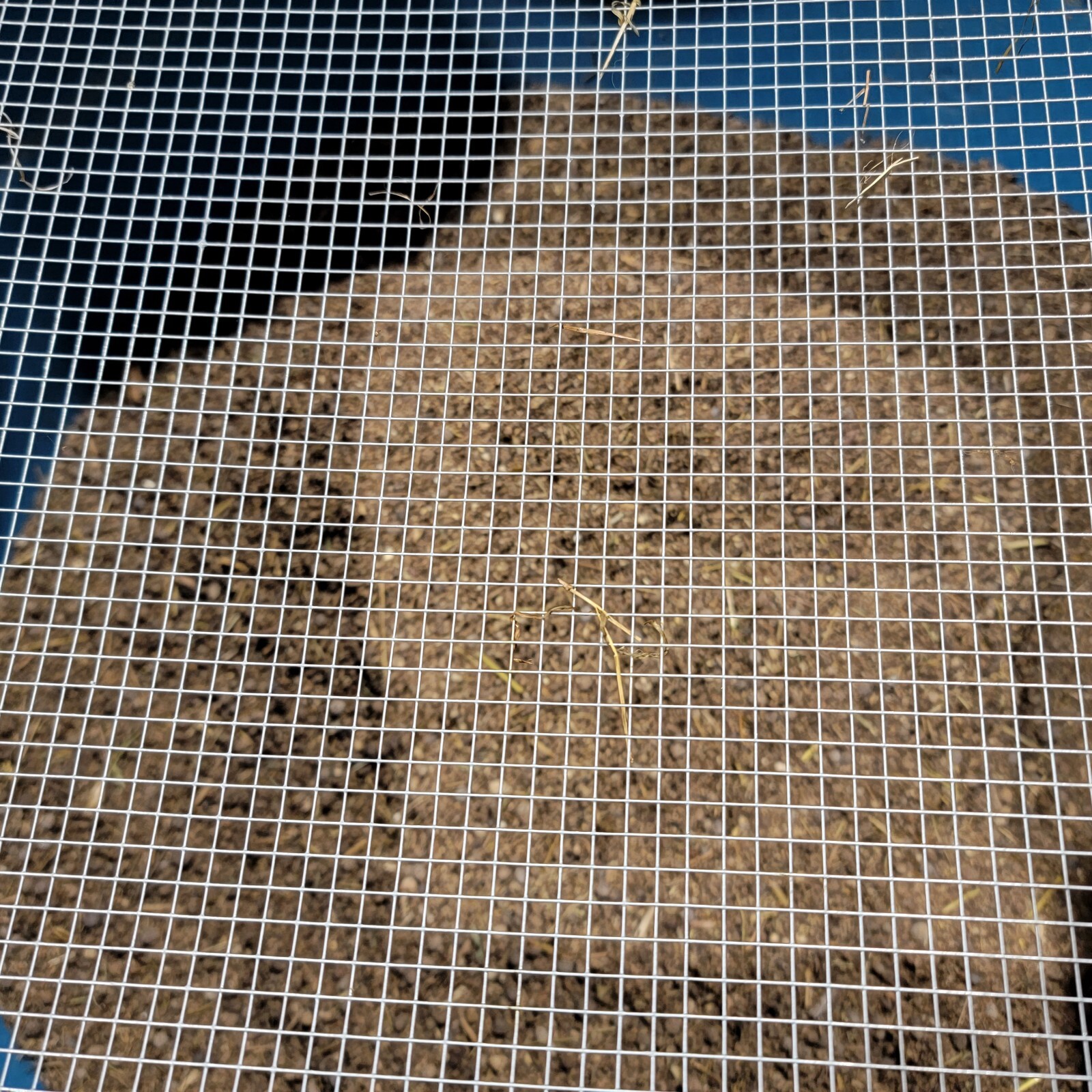 (5 LB) Dried Rabbit Manure | Aged/Shredded Poop | 2:1:1 Garden ...