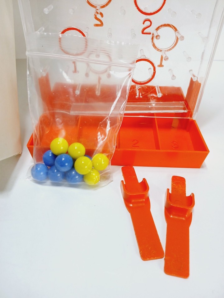 Vtg 1970 Parker Bros. RATTLE BATTLE GAME = Complete = 2 player / ages 6 ...