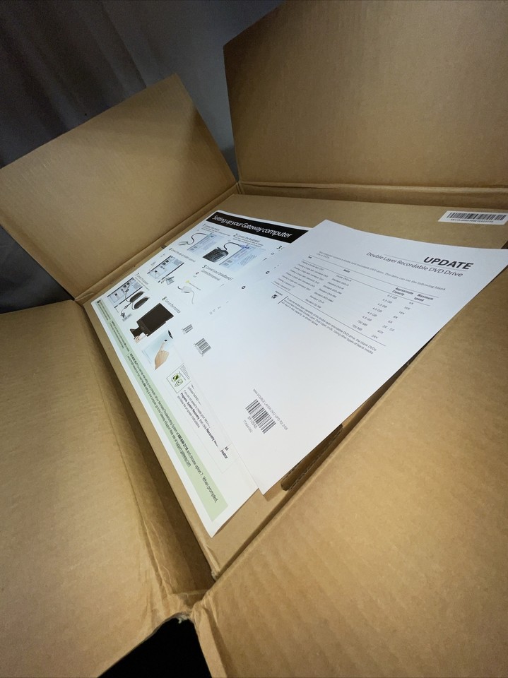 Gateway 556GE PENTIUM4 Computer PC w/ FPD1760 19" TFT LCD Color Monitor ...