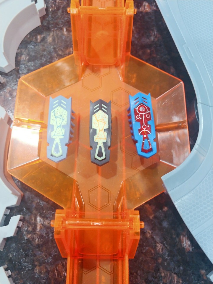 Hexbug Nano Habitat Lot HUGE LOT 40+ Easy Connect Habitat Pieces Track ...