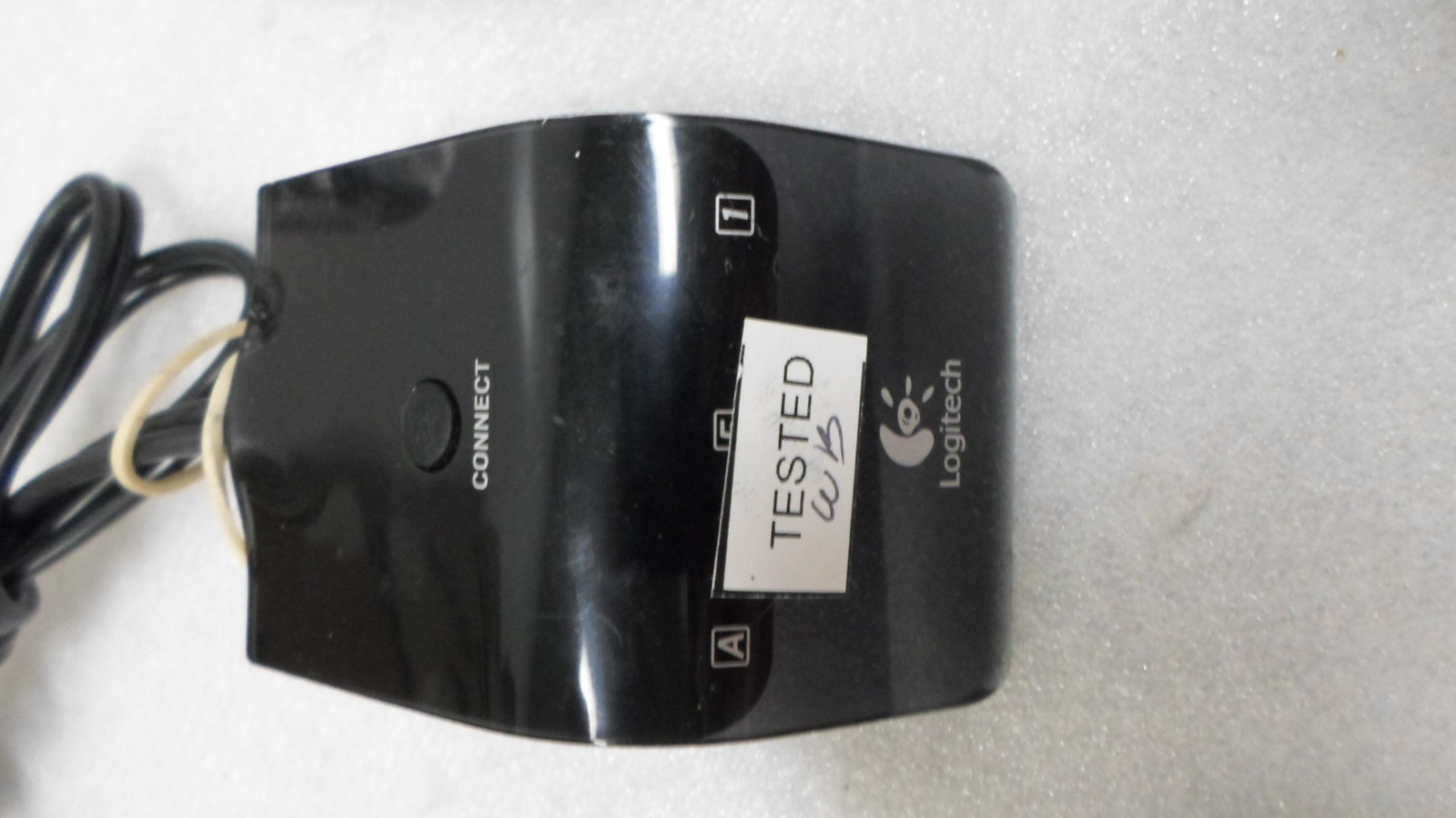 LOGITECH M-RCE95 810-000491 CORDLESS OPTICAL MOUSE w/ C-BT44 810-000595 ...