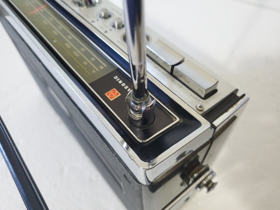 Vintage Panasonic Radar Matic FM/AM/MB Transistor Radio - Model RF-880 ...