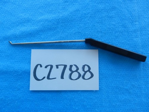 V. Mueller Surgical Orthopedic #0 Up Angled Curette VM81-8636 | eBay