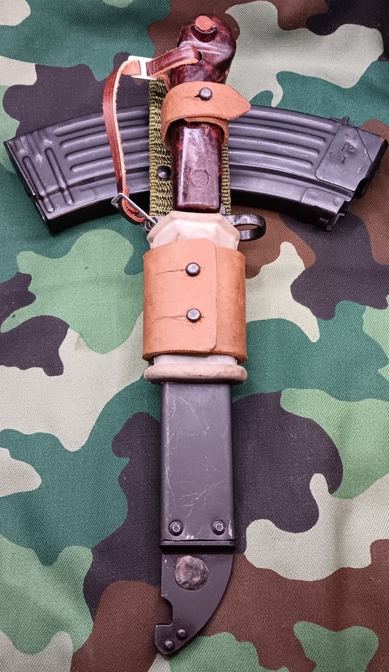 Romanian Type I Bayonet w/ Complete Sheath - 7.62x39 Unissued Cold War ...
