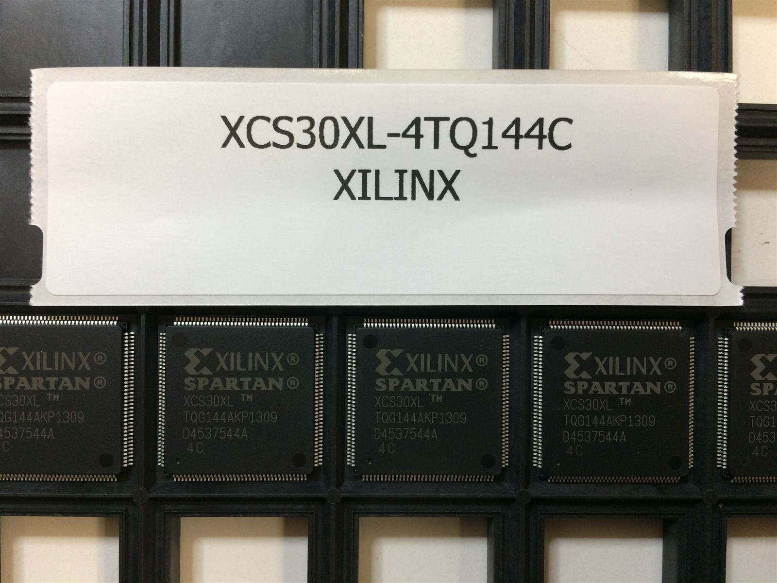 XCS30XL-4TQG144C XILINX XCS30XL-4TQ144C IC FPGA 113 I/O 144TQFP ROHS 1 ...