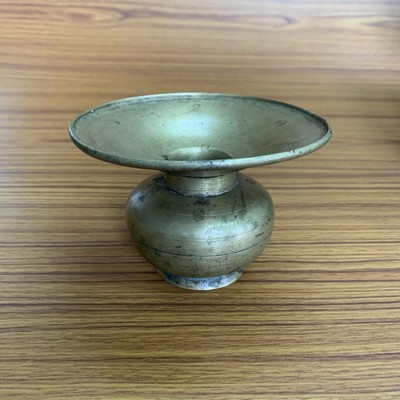 1800's Brass spittoon earliest shape and very decorative with rich ...