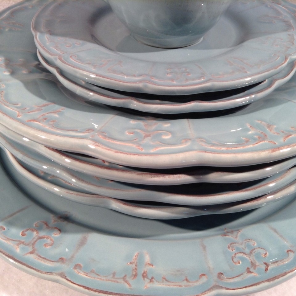 Fleur-de-Lis Dinnerware Blue Dinnerplates-Platter-Cup & Saucers Lot of ...