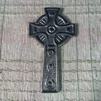 Crucifixes & Crosses - Vintage Cast