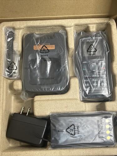 Hytera GPS Walkie-Talkie with Antenna/Battery PD782G U(1)2-Way Radio ...