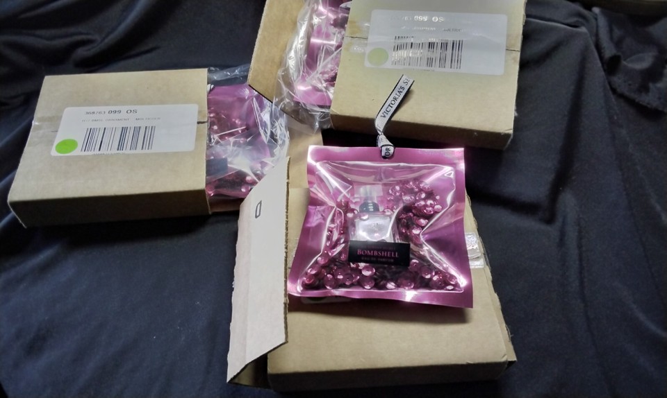 Victoria's Secret Bombshell Eau de Parfum Ornament w/ Sequins- New ...