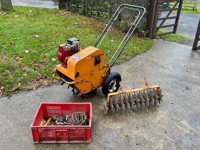 SISIS Auto turfman Commercial Grade Petrol Aerator With Briggs ...