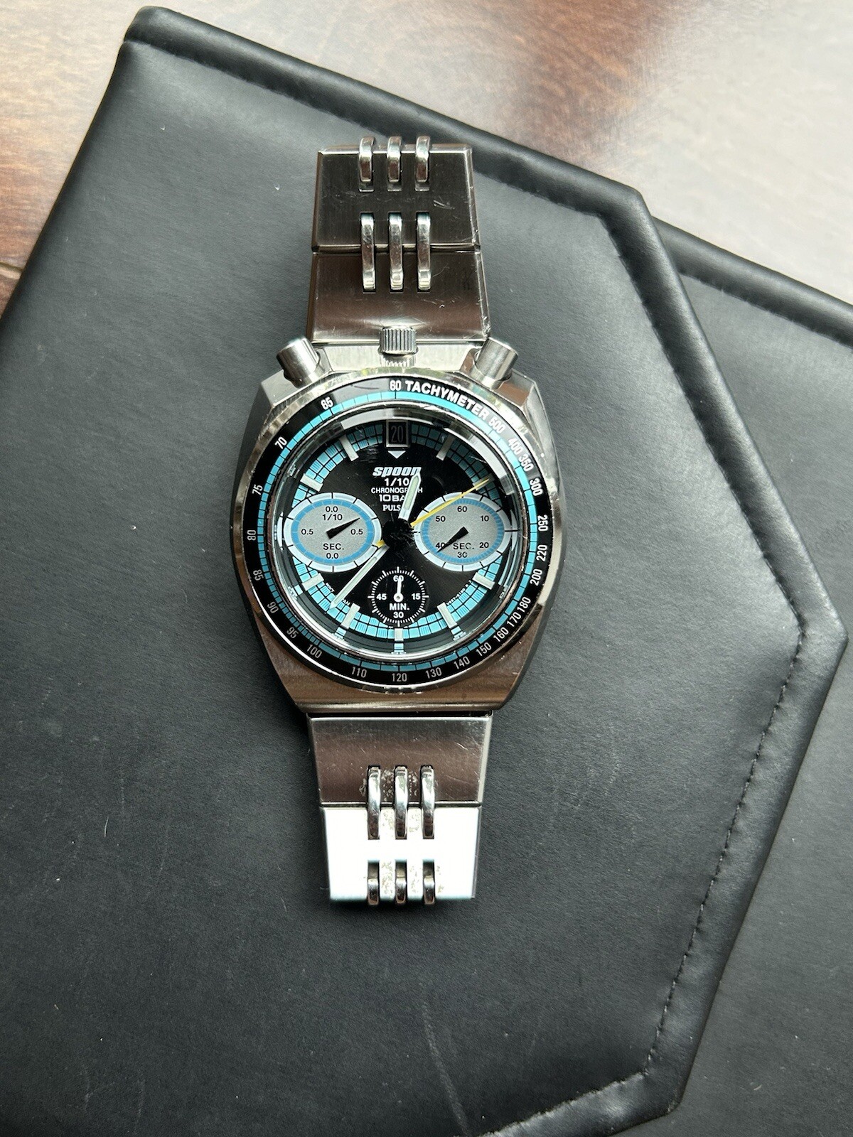 Vintage Pulsar Spoon 1/10 Chronograph 10 Bar Bullhead Men's Watch V657 ...