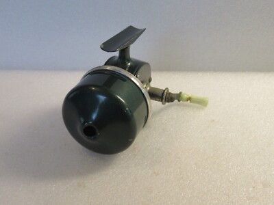 Casting Reels - Vintage Shakespeare Push Button