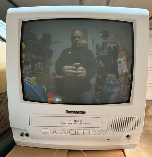 Vintage 2001 Panasonic White 13" TV / VCR Combo, Model PV-C1351W ...
