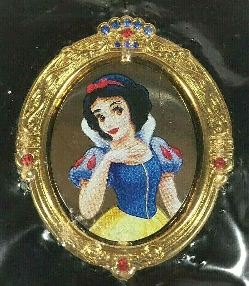 Magic Mirror Snow White