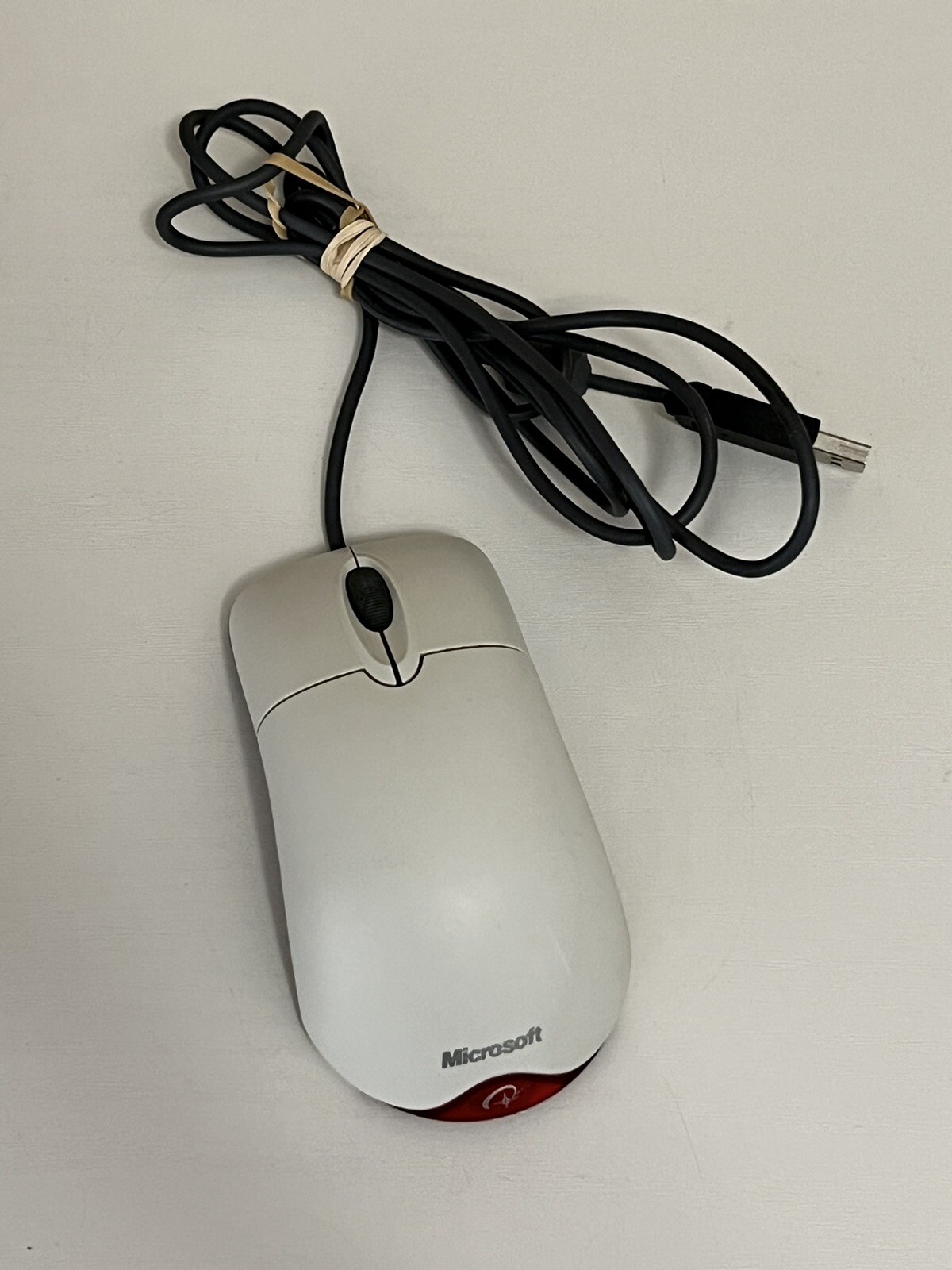 Microsoft Wired Wheel Mouse Optical USB and Ps/2 Compatible White ...
