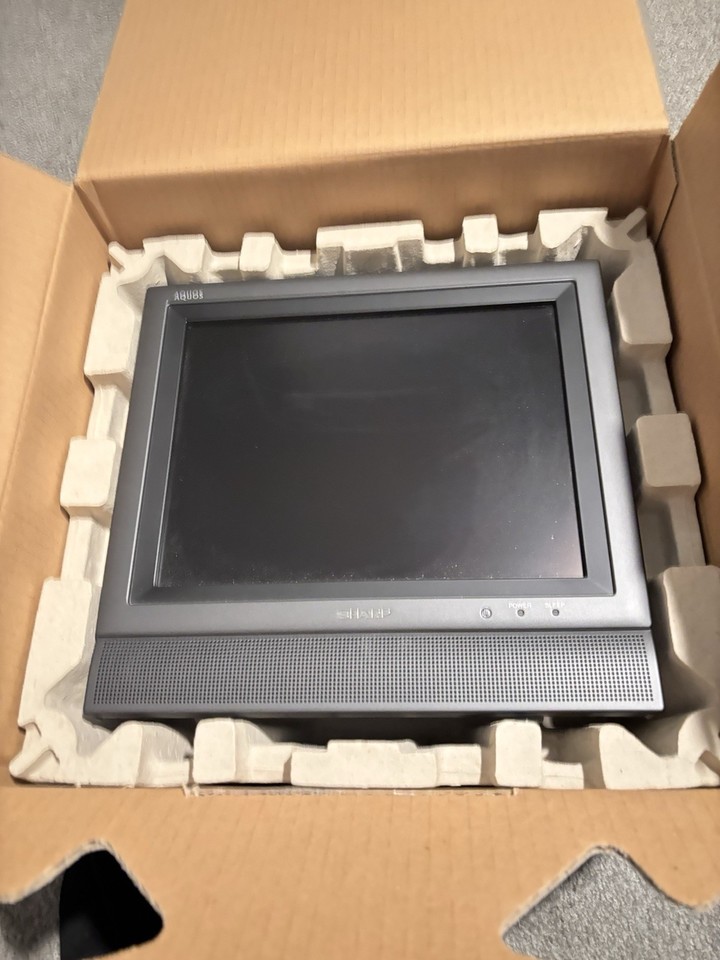 RARE Sharp Aquos LC-13E1UB” Liquid Crystal Television Gaming W/ Box ...