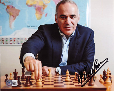 GARRY KASPAROV CHESS GRANDMASTER SIGNED 8x10 PHOTO AUTOGRAPH C BECKETT ...