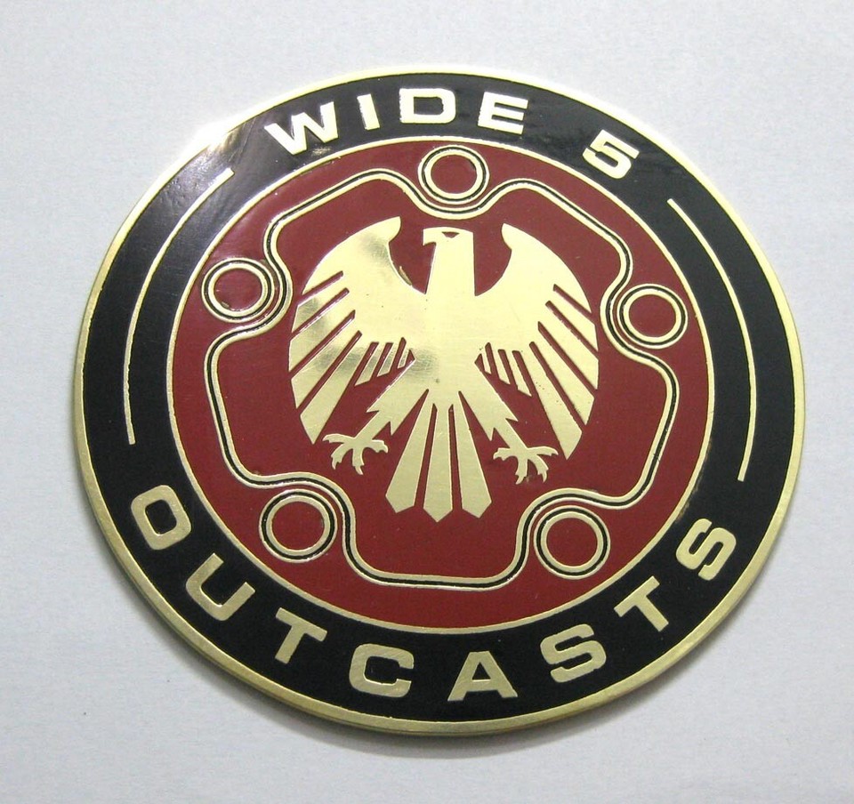 Car Badge - Porsche wide 5 outcast car grill badge emblem mg jaguar ...