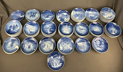 21 Year Run of Bing & Grondahl 1922-1987 Christmas Collector Plates ...