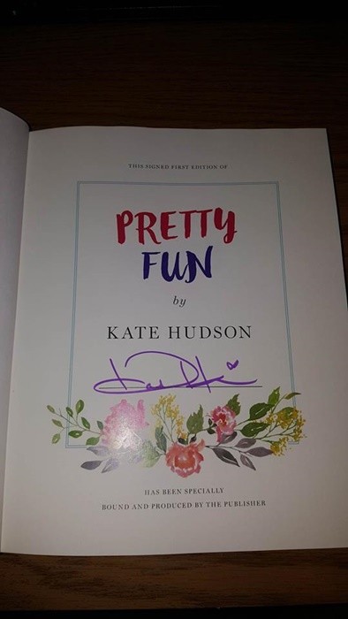 KATE HUDSON authentic signed first edition autographed book...PRETTY ...