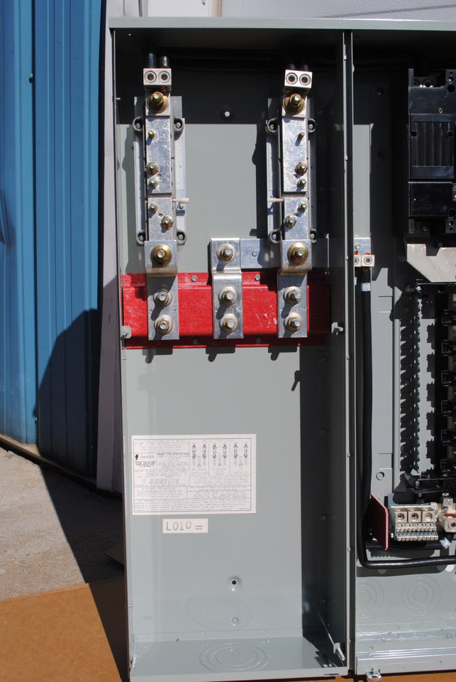 GE TM2440RMK 400A 3R Main Breaker 120/240V Load Center Meter Socket ...