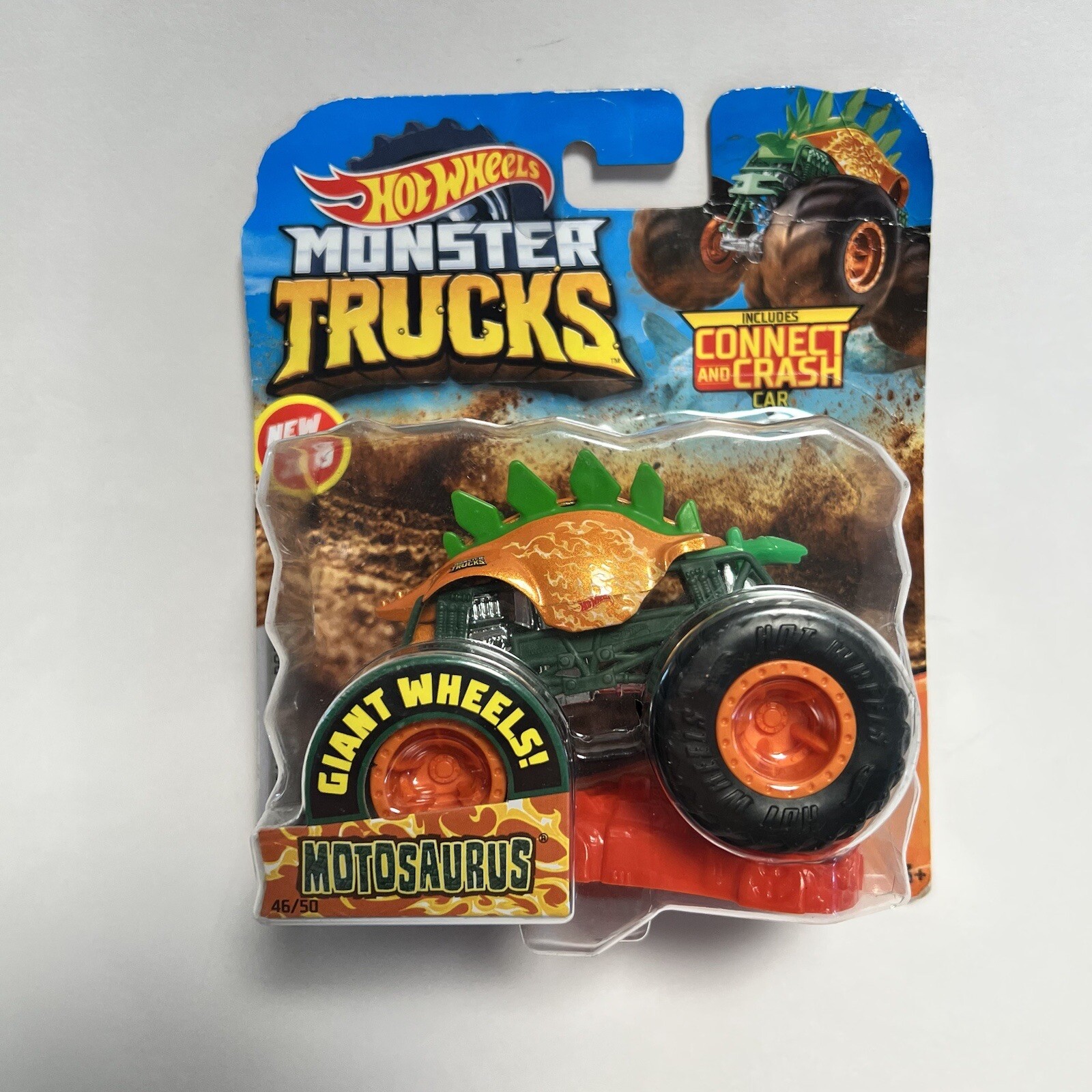 Hot Wheels 2019 Monster Trucks Giant Wheels Motosaurus #GBT62 1:64 ...