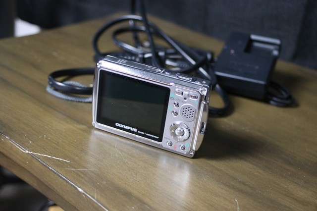 Olympus µ 720 SW 7.1MP Digital Camera - Blue for sale online | eBay