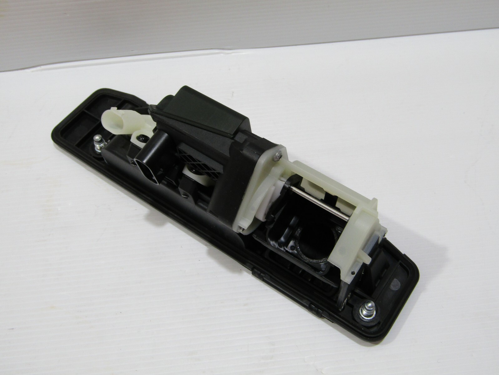 MERCEDES W166 X166 W205 X253 W447 BOOT TAILGATE HANDLE A1667500993 REF ...