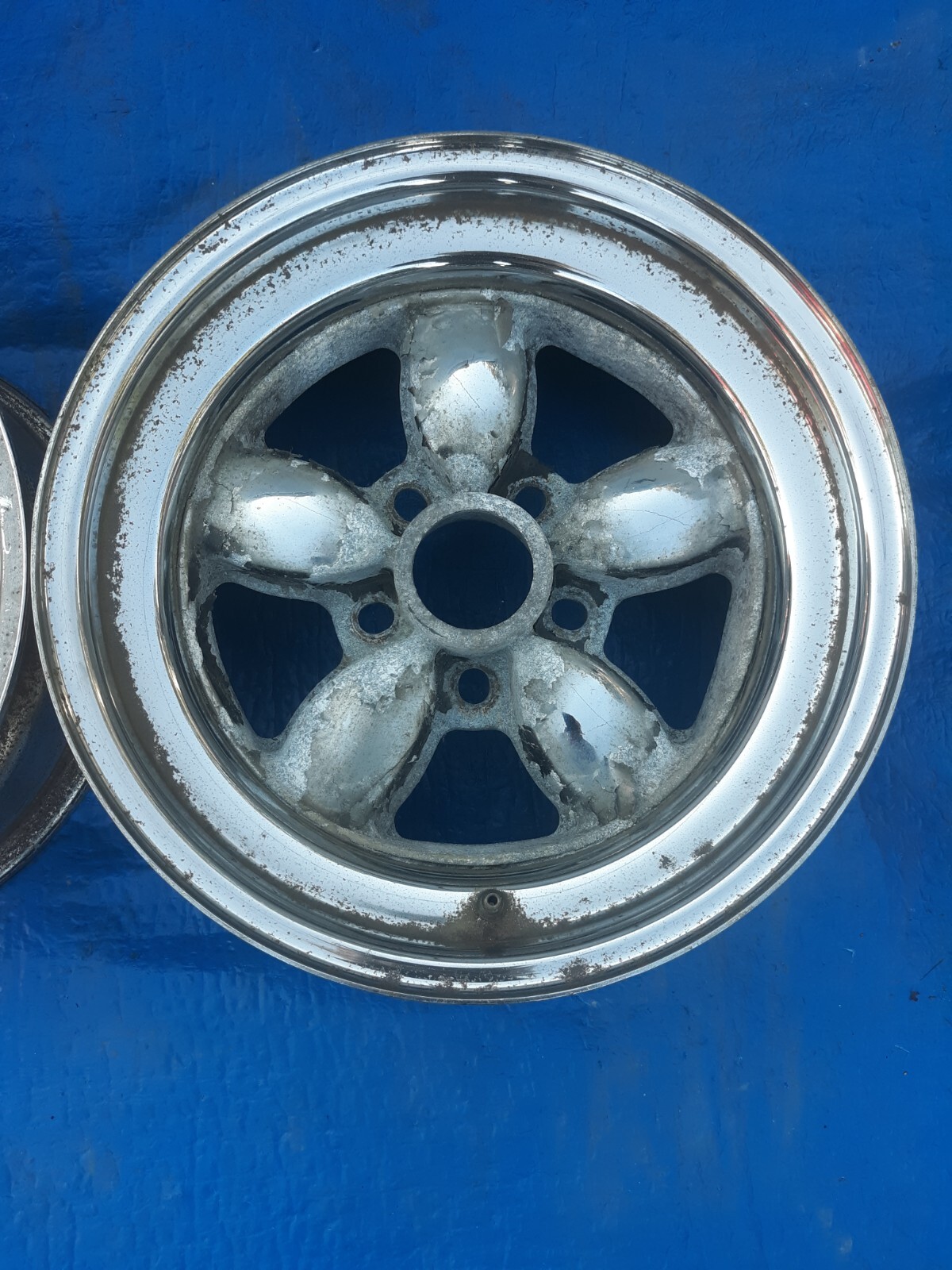 American Racing (?) Daisy Coke Bottle 15x7 / 15x8 Wheels (3) Uni-lug ...