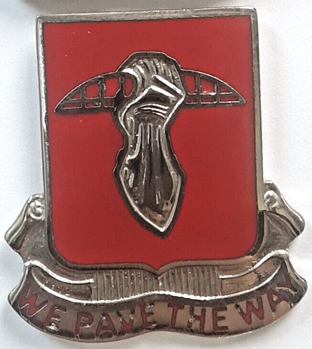 US Army 17th Armored Engineer Battalion Crest 'We Pave The Way' Pin ...