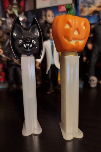 PEZ Halloween candy dispensers - Lot of 2 - Pumpkin & Bat TARGET ...
