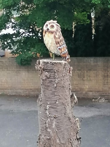 Primus Lifelike Large Standing Metal Brown Owl Garden Patio Bird ...