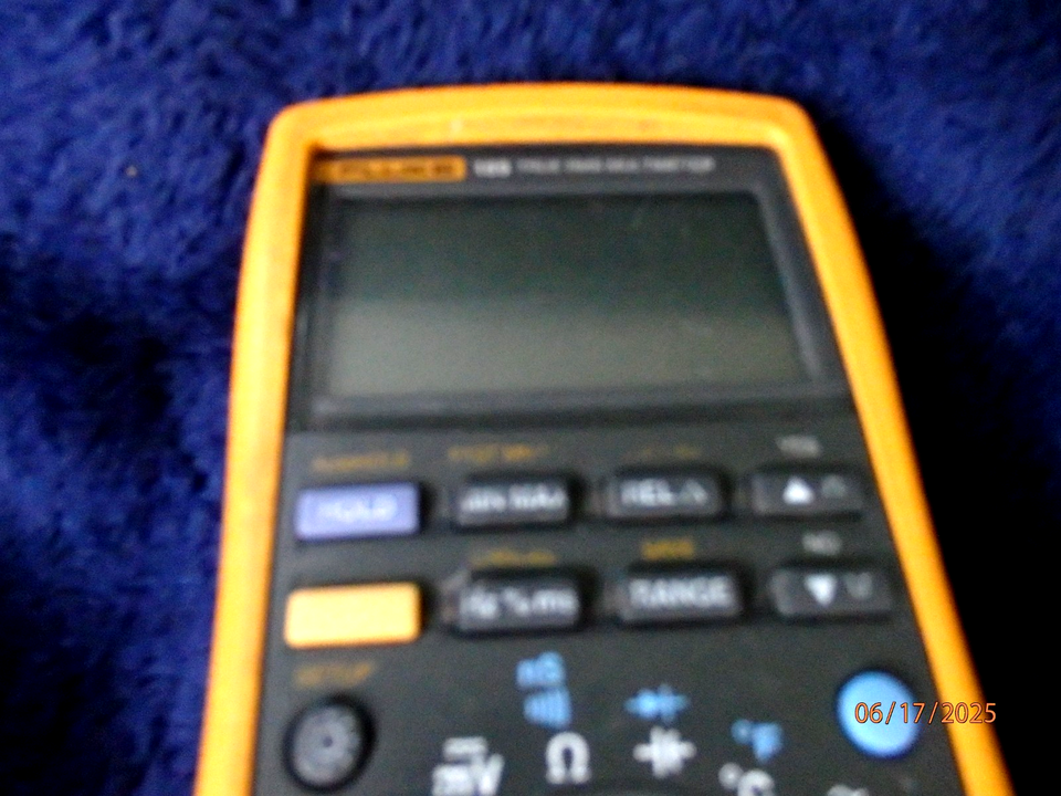 FLUKE 189 --TRUE RMS --INDUSTRIAL MULTIMETER WITH DATA LOGGER! | eBay
