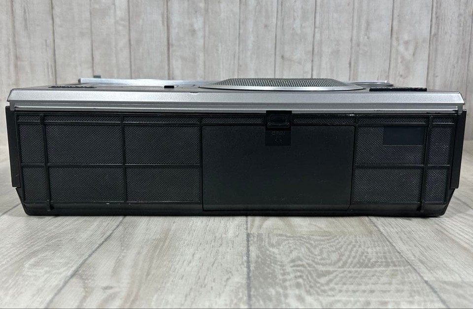 SONY CF-1980 Mark 5 Studio 1980 Radio Cassette w/Cover Serviced ...