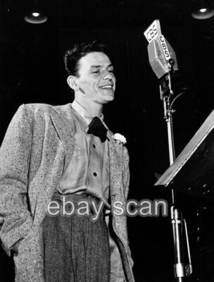 FRANK SINATRA CBS MICROPHONE 8X10 PHOTO 12 | eBay