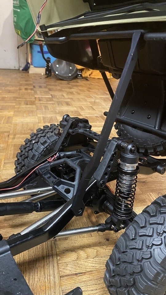 Custom Body Prop Rod Upgrade for Axial SCX6 Honcho - holds the body up ...