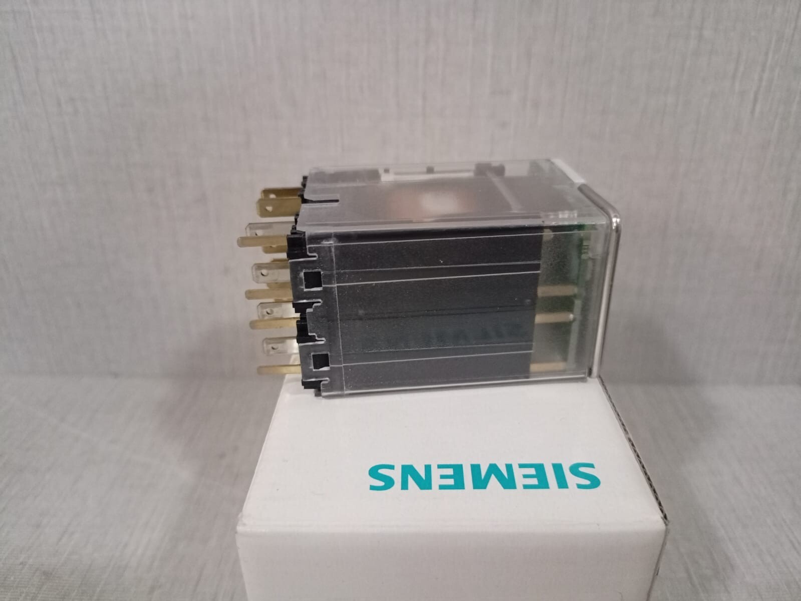 SIEMENS 7PA2742-0AA00-0 TRIP FAST RELAY 4 220 VDC | eBay