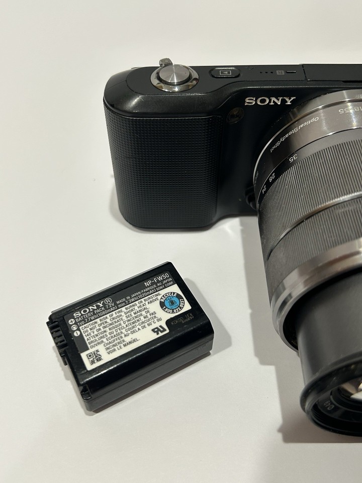 Sony NEX-3 Mirrorless Digital Camera w/ SEL1855 Lense READ FOR REPAIR ...